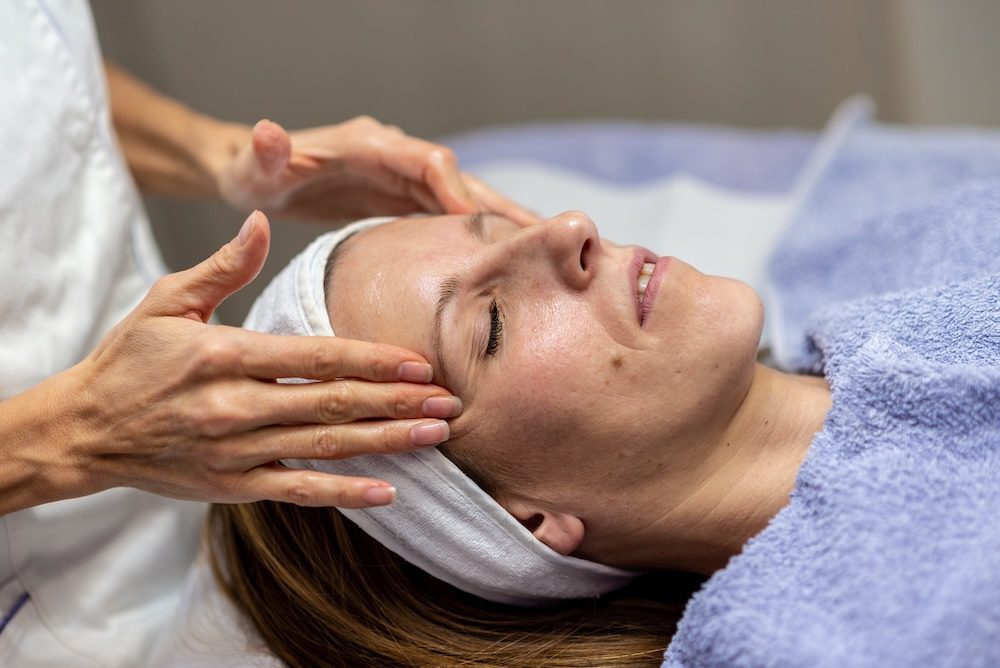 5 Proven Ways to Boost Your Glow Before the Holiday Season | Woodside Club